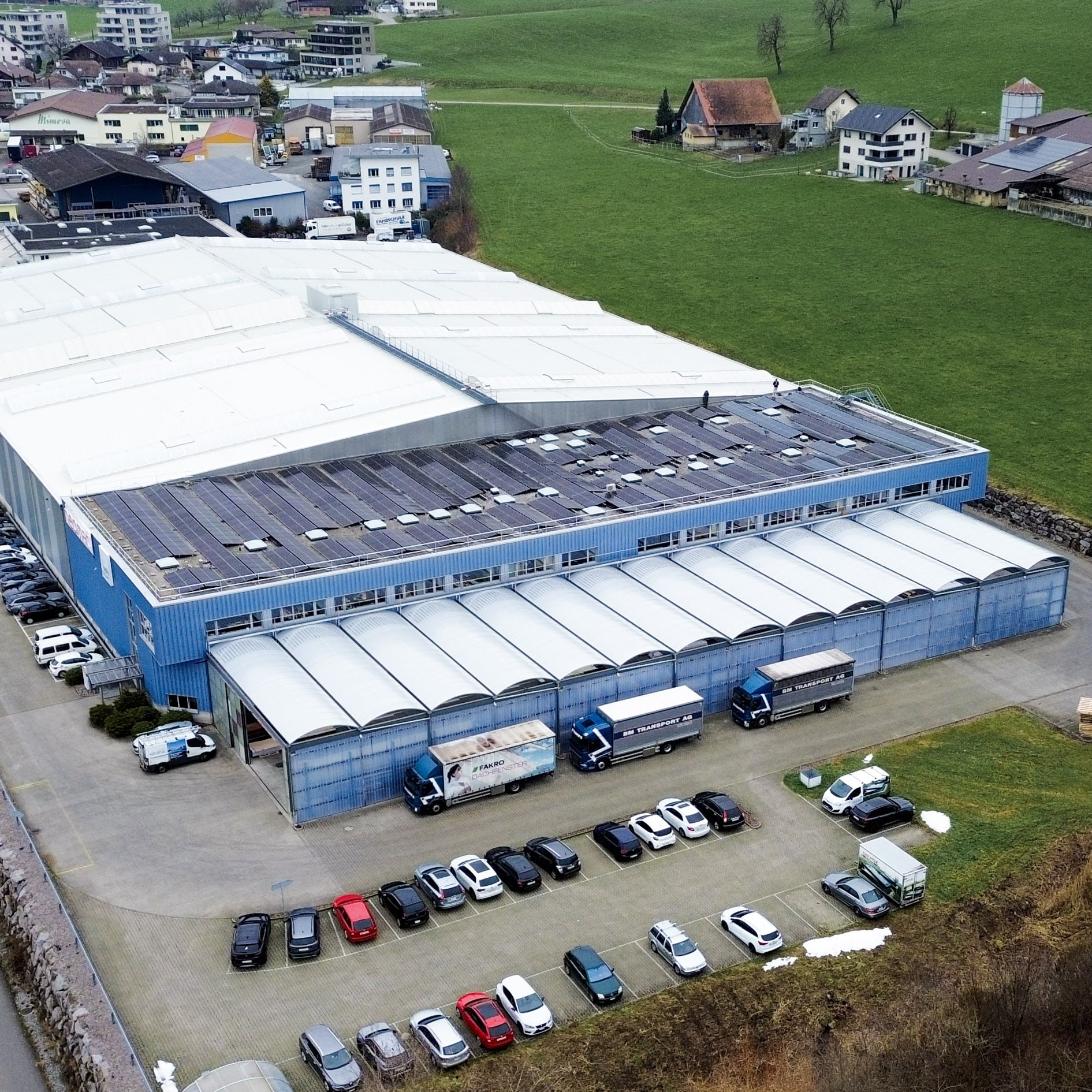 Solarpanel auf Neomat AG in Beromünster ☀️ Solarify